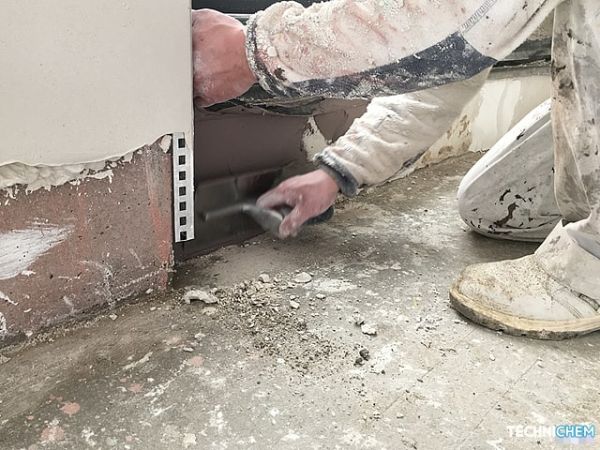 Badigeon d'étanchéité flexible pour les murs intérieurs et extérieurs